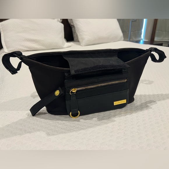 Skip Hop | Accessories | Skip Hop Black And Gold Stroller Caddy Sleek ...